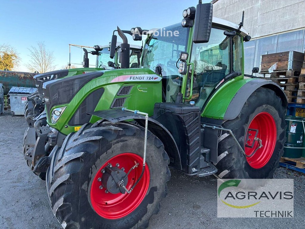 Fendt 724 Vario S4 traktor točkaš