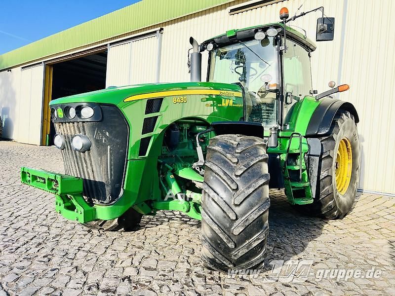 John Deere 8430 PowerShift traktor točkaš