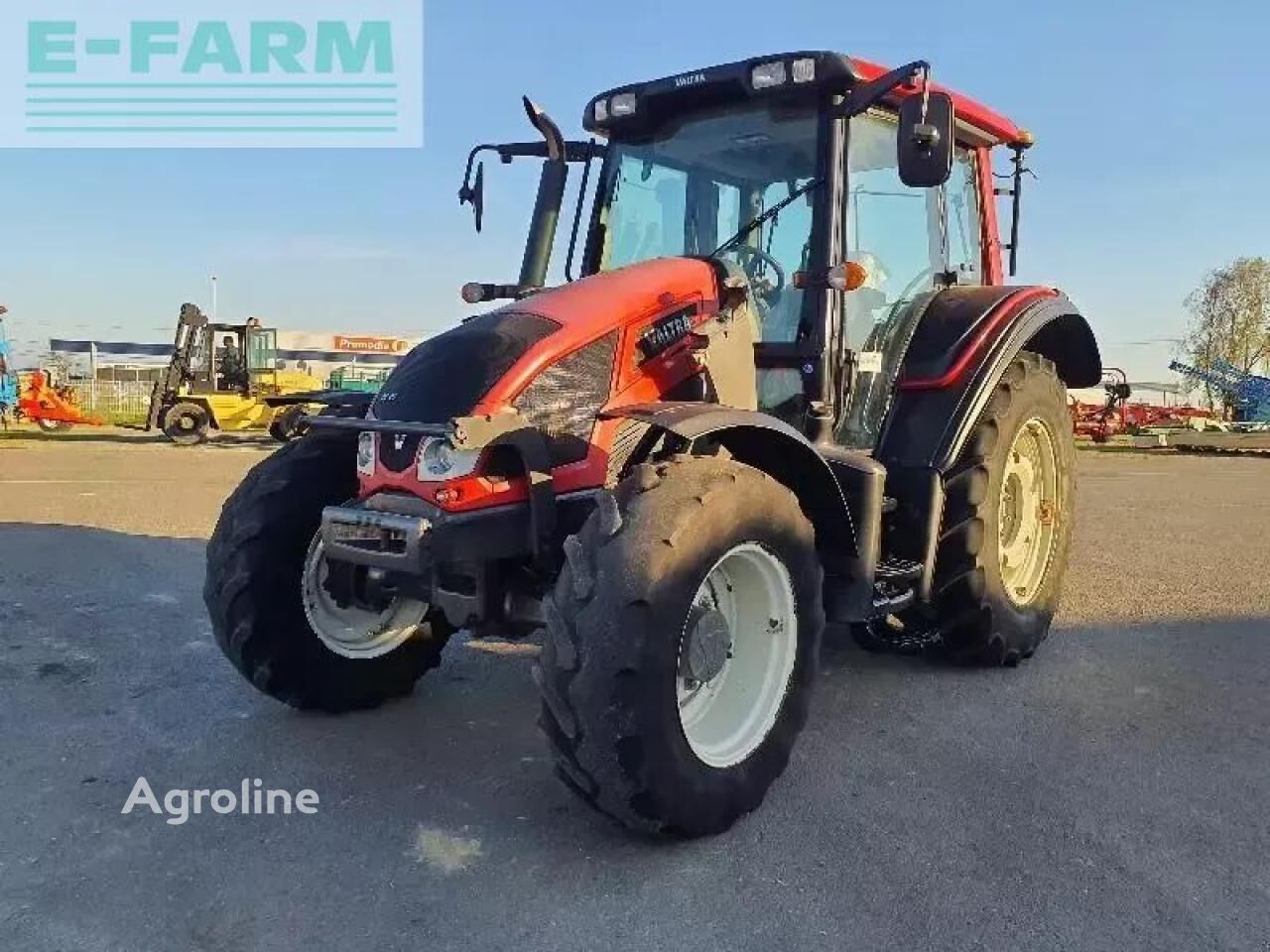 Valtra n103 traktor točkaš