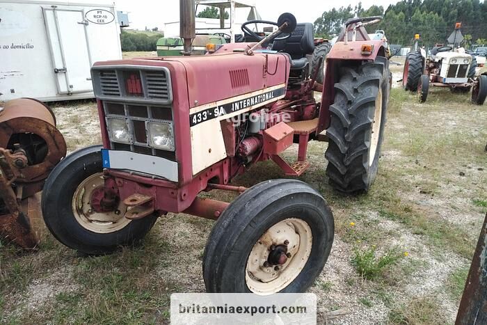 International 433 SA Farm Tractor | 2.5L Diesel | 4x2 | traktor točkaš
