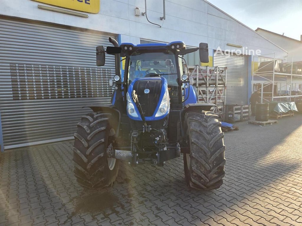 New Holland T 6.145 AC STAGE V traktor točkaš