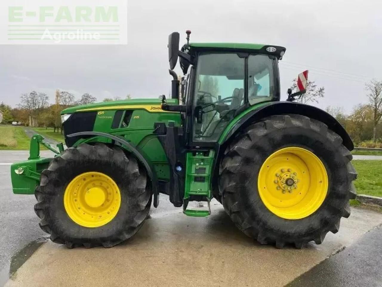 John Deere 6r 215 traktor točkaš