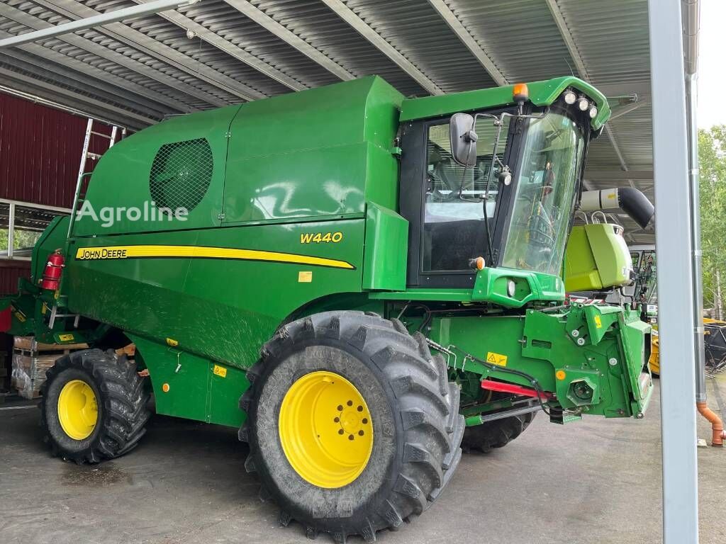 John Deere John-Deere-W-440 kombajn za žito