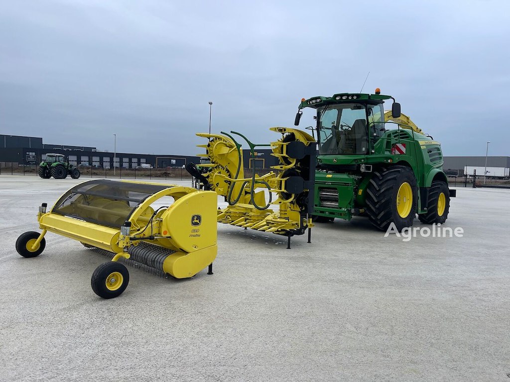 John Deere 8200 + Mais bek + Pick-up krmni kombajn