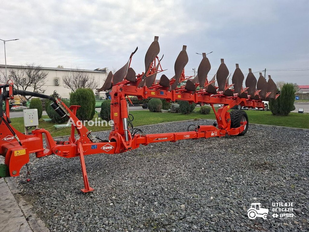 Kuhn Multi-leader 8T reverzibilni plug