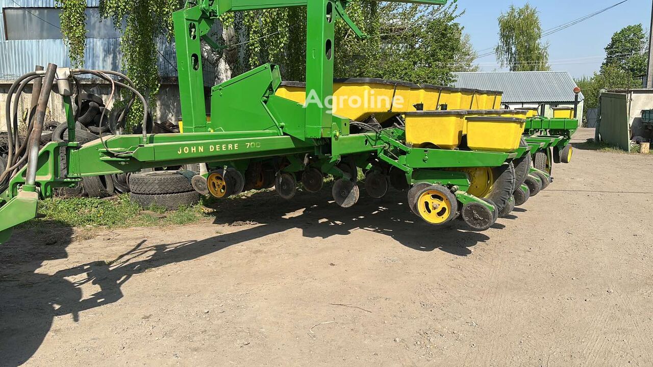 John Deere 7000 mehanička precizna sejalica