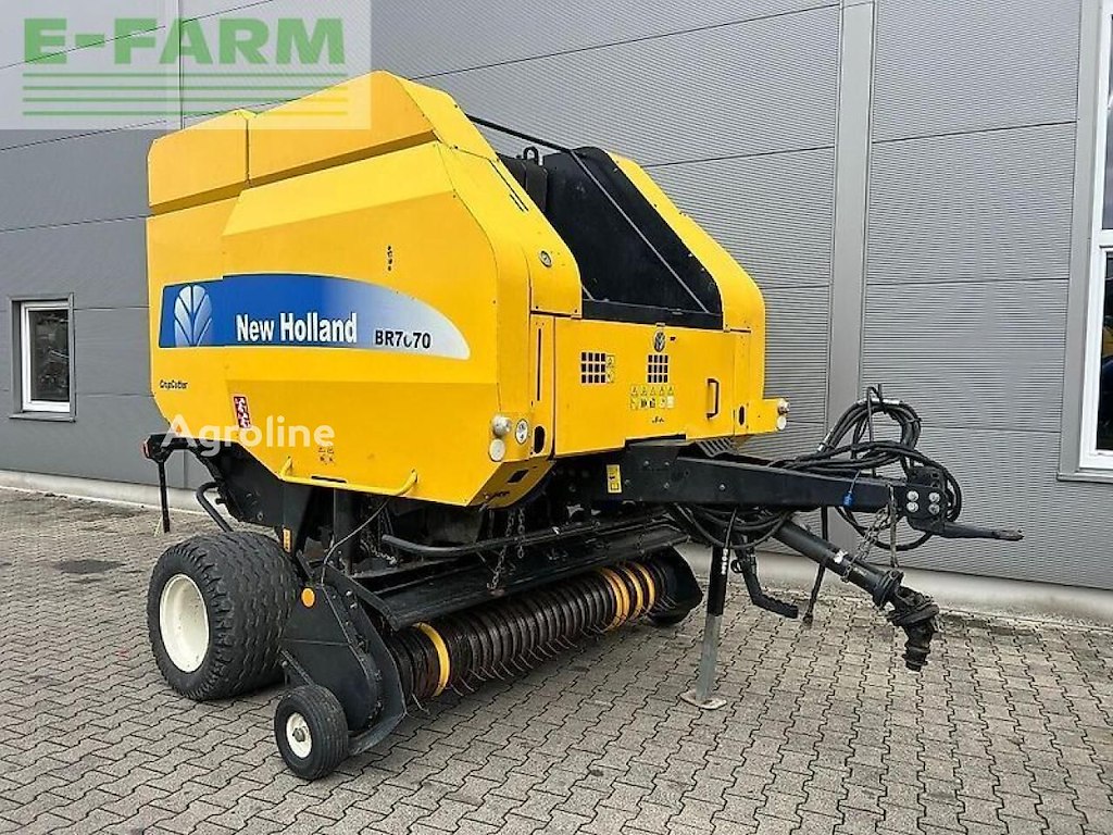 New Holland br 7070 balirka za četvrtaste bale
