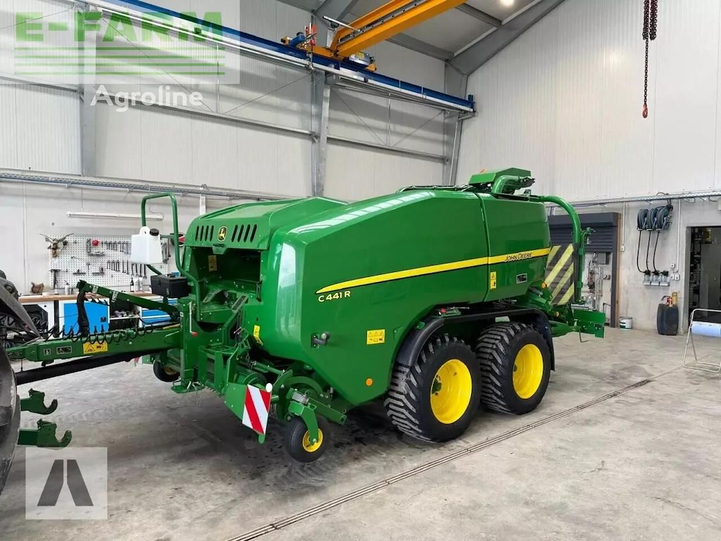 John Deere c441 r balirka za četvrtaste bale