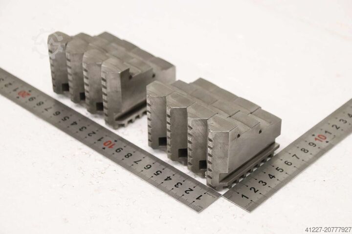 Zamjenjive čeljusti za četvorostruku steznu glavu, 2 seta
Röhm 110068 Größe 200 Breite 20 mm