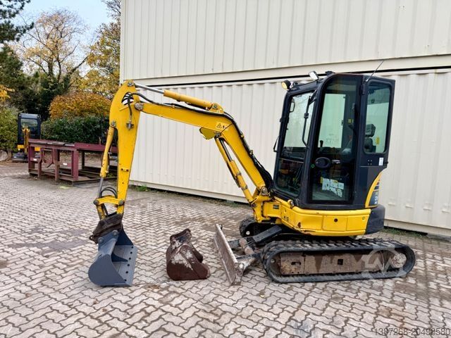 Mini bager
KOMATSU PC26MR-3 / 2020 BJ / 2 x Löffel / 2.257