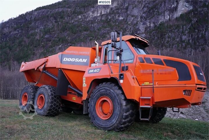 Kamion za otkači
Doosan DA40 dump truck with 10.000 hours
