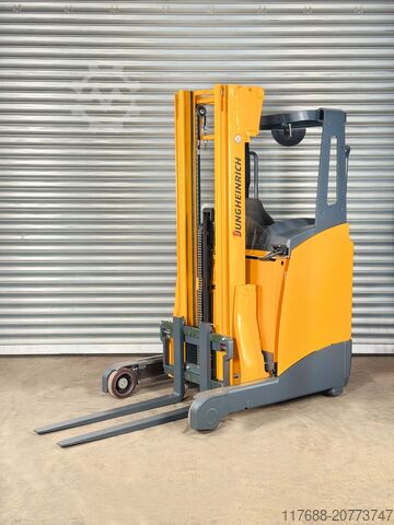 Reach truck
Jungheinrich ETV 110 - nur 907 Std. - Service Neu -Batterie 90%
