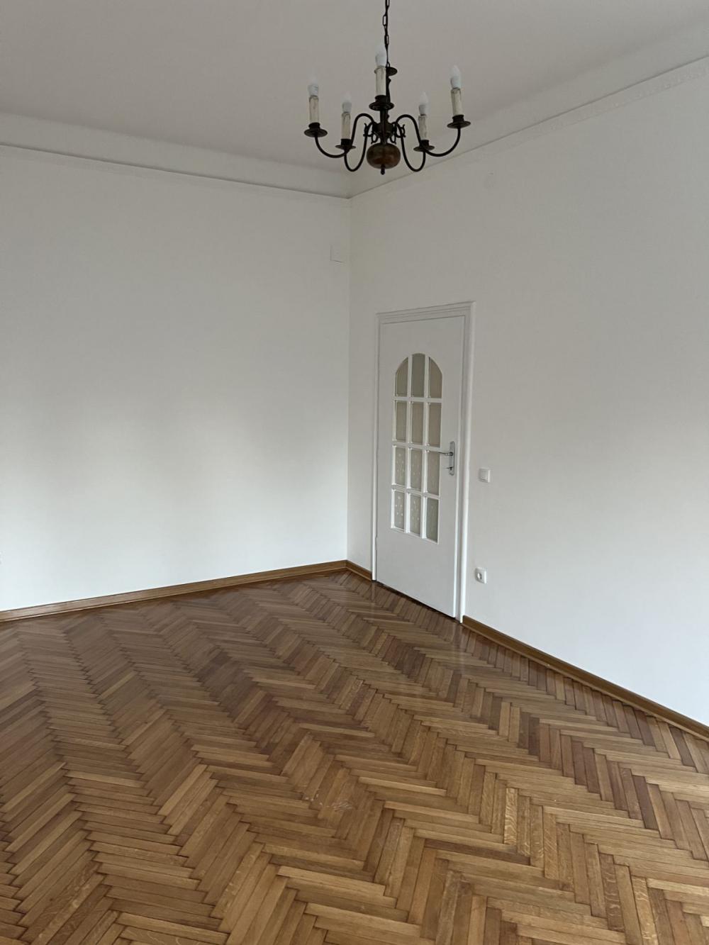Andrićev venac,1.0,renoviran,prazan ID#18939 580 €
