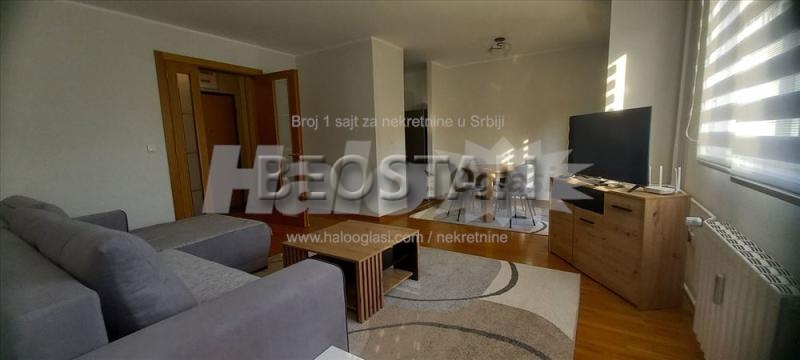 Novi Beograd - Blok 34 carina #65668 750 €