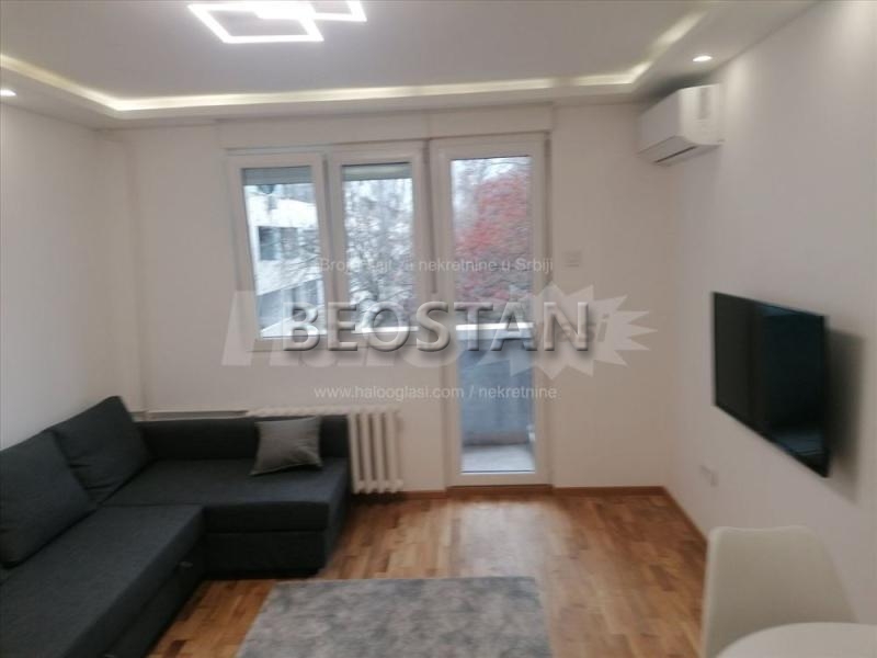 Novi Beograd - Fontana #65669 450 €