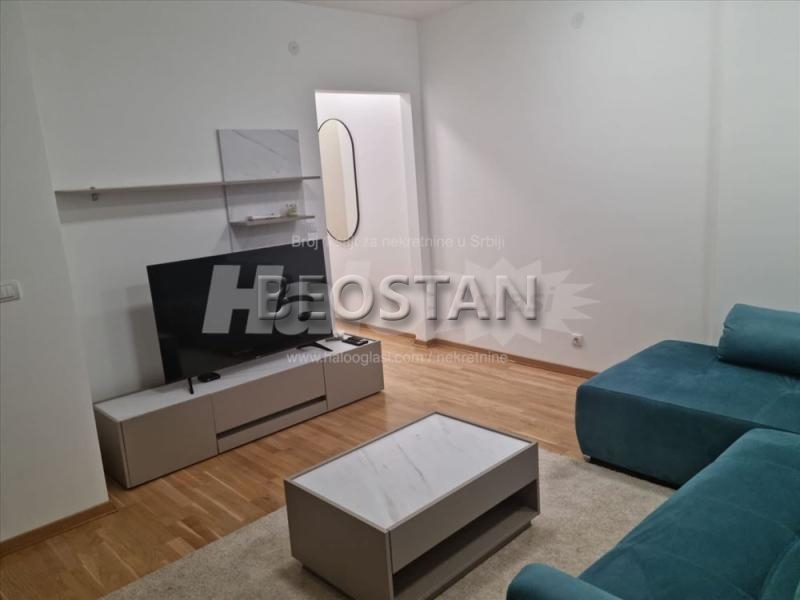 Novi Beograd - Blok 45 #65674 800 €