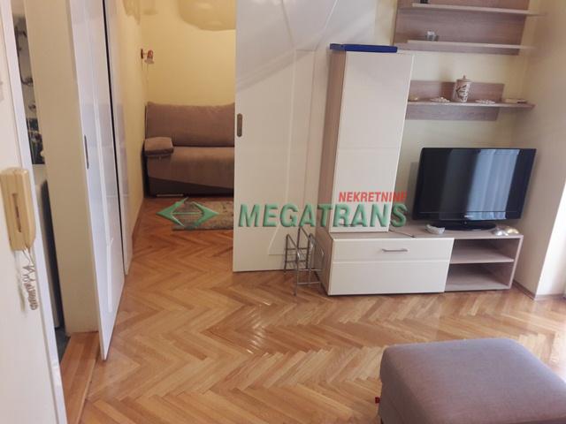 1.5s kompletno namešten, 30 m2, Grbavica, ul. A. Gereskog – V.Knićanina ID#959 300 €