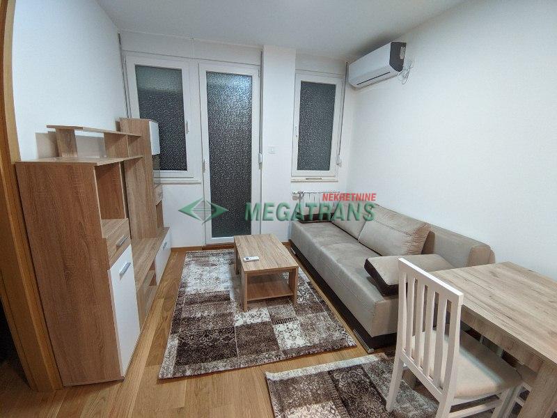 1.5-soban, 30 m2, centar, Svetojovanska, 3. sprat, lift, novogradnja ID#1348 350 €