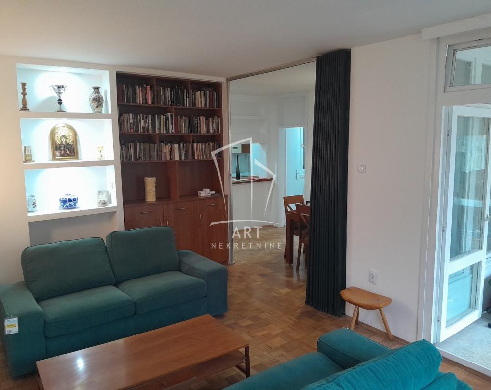 Banjica, renoviran 3.0 stan ID#13047
650 €