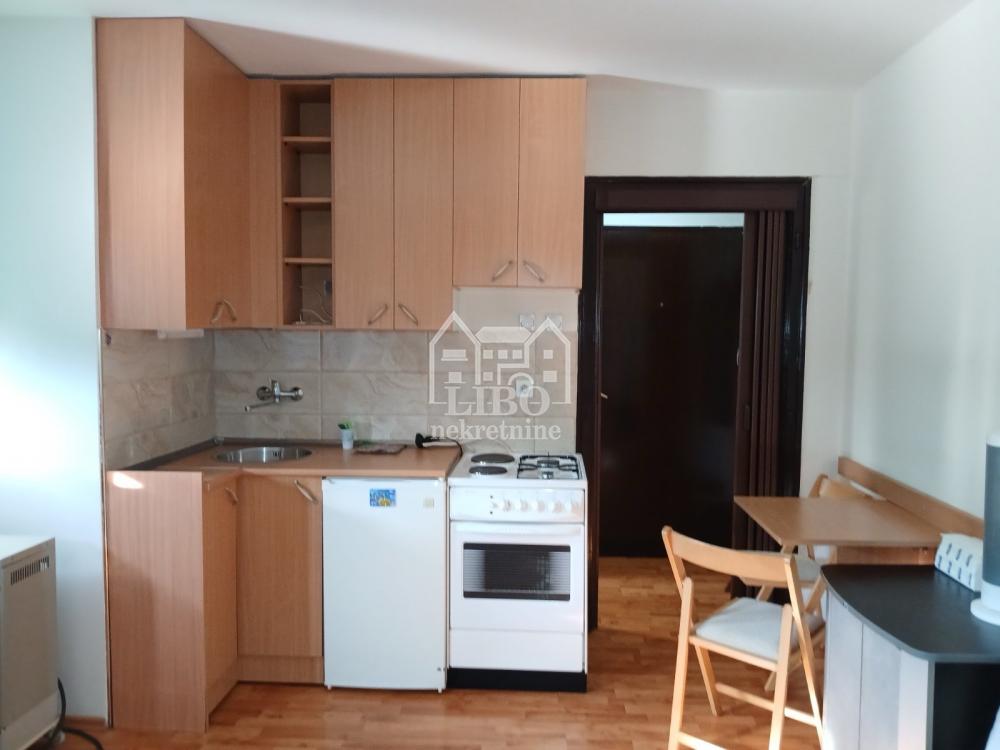 Garsonjera 26m2 - centar kod T.C. Kalča ID#2304 70.000 €