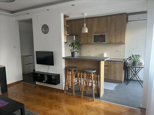 Zvezdara, renoviran, lepo sređen, ID 25170