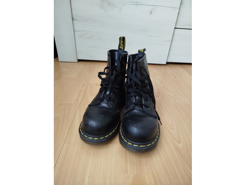 DR MARTENS air wair cipele br 36