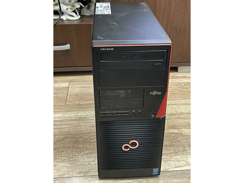 Fujitsu Celsius W530 Xeon E3 |8GB |Quadro K2200 TOP