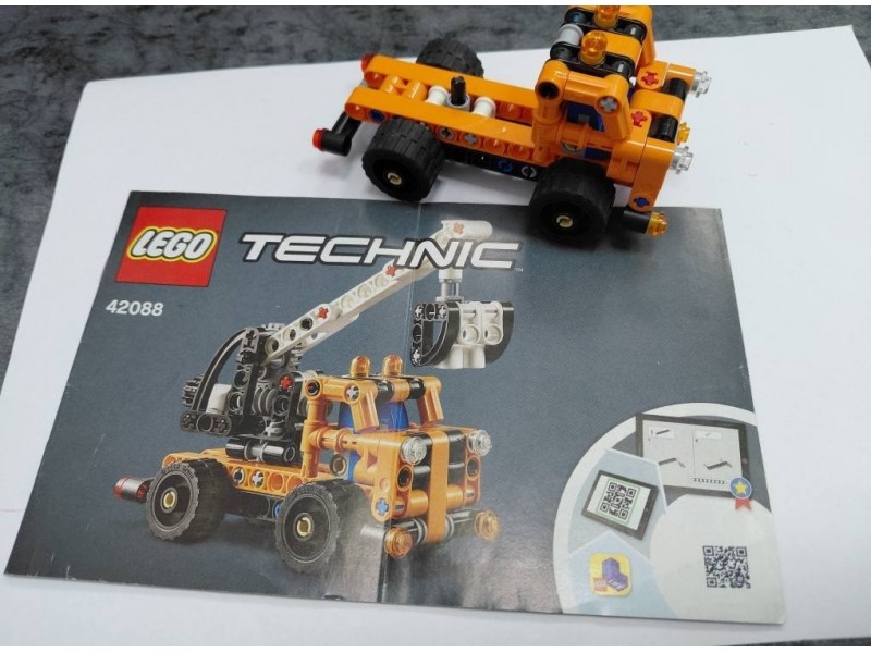 Lego tehnic 42088 sa uputstvom