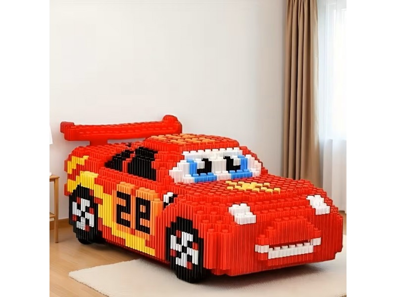 Cars Lightning McQueen auto za slaganje NOVO