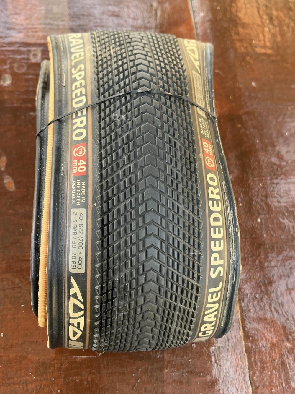 TUFO Speedero Gravel 40mm Tubeless Ready 406