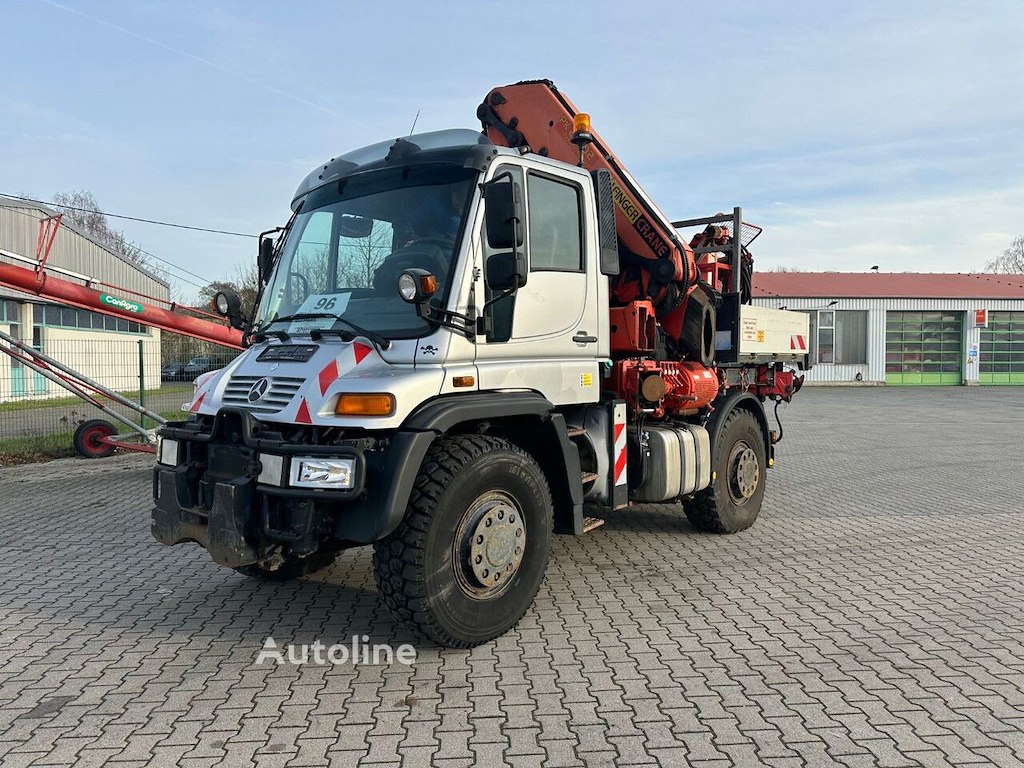 Unimog U 500 / Palfinger PK 23000 / Personenkorb/ Winde kamion s ravnom platformom