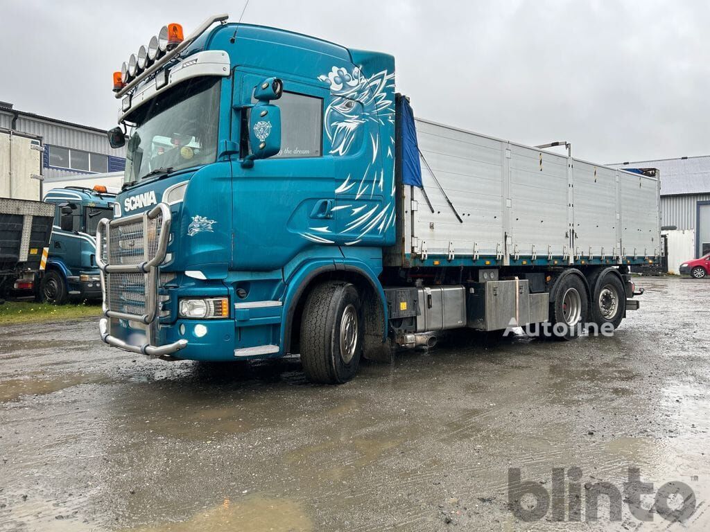 Prodaje se Scania R730LB6X2*4HNB kamion s ravnom platformom na aukciji