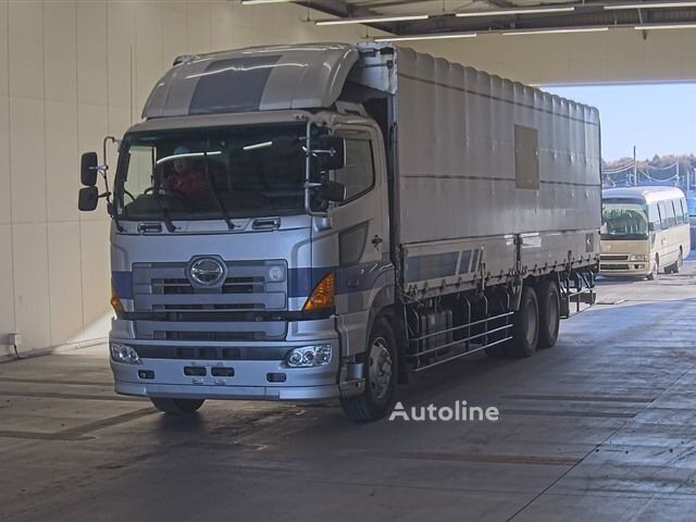 Hino PROFIA kamion furgon