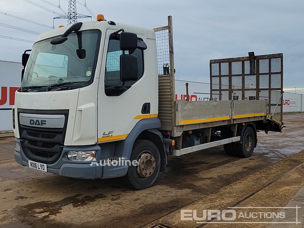 Prodaje se DAF LF210 autotransporter na aukciji