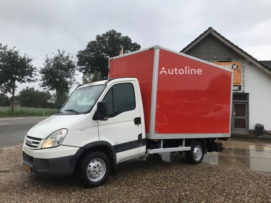 IVECO Daily 35S10 2.3 HPi CHASSISSCHADE Agile Euro 4 Koffer Laadklep C kamion furgon < 3.5t nakon udesa