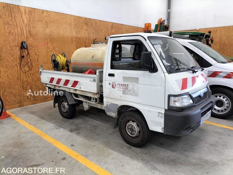 Prodaje se Piaggio PORTER kamion kiper < 3.5t na aukciji