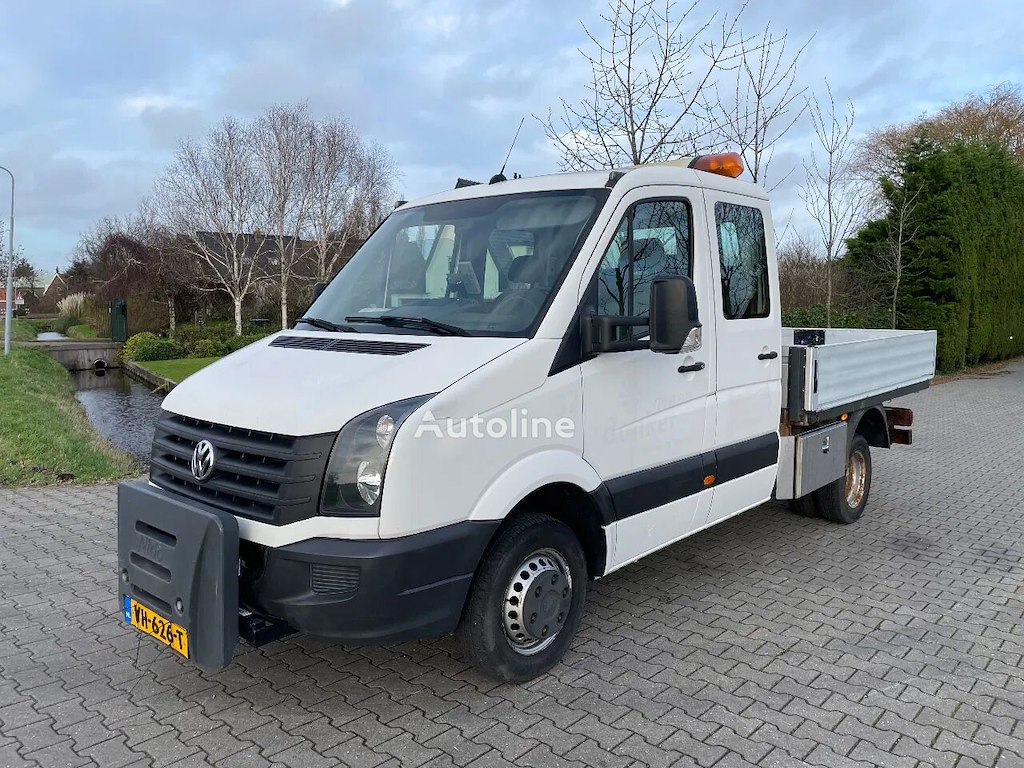 Volkswagen Crafter 46 dubbele cabine kamion s ravnom platformom < 3.5t