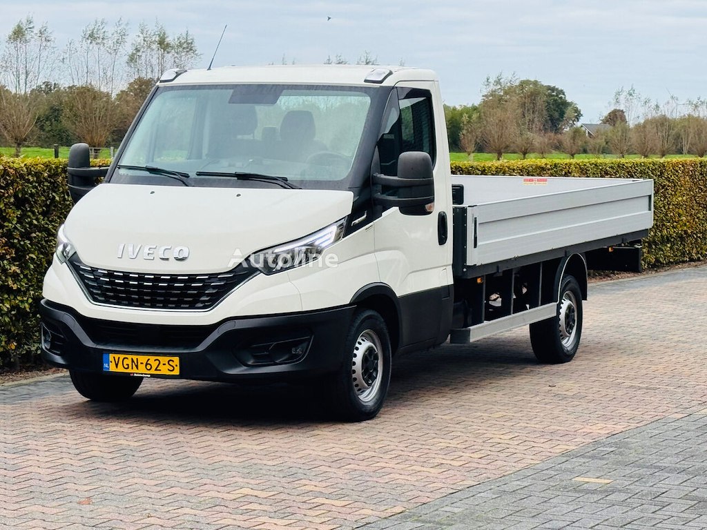 IVECO Daily 35S21 3.0 AIRCO AUTOMAAT (210PK) kamion s ravnom platformom < 3.5t