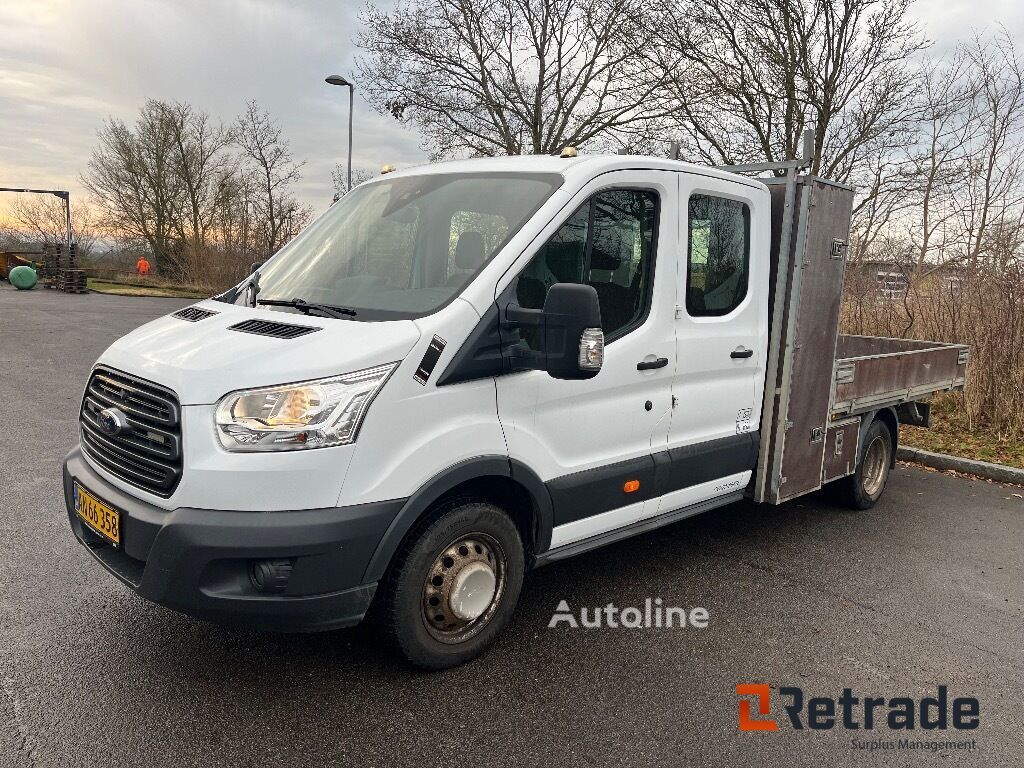 Prodaje se Ford TRANSIT Dobbelt kabine mandskabsvogn kamion s ravnom platformom < 3.5t na aukciji
