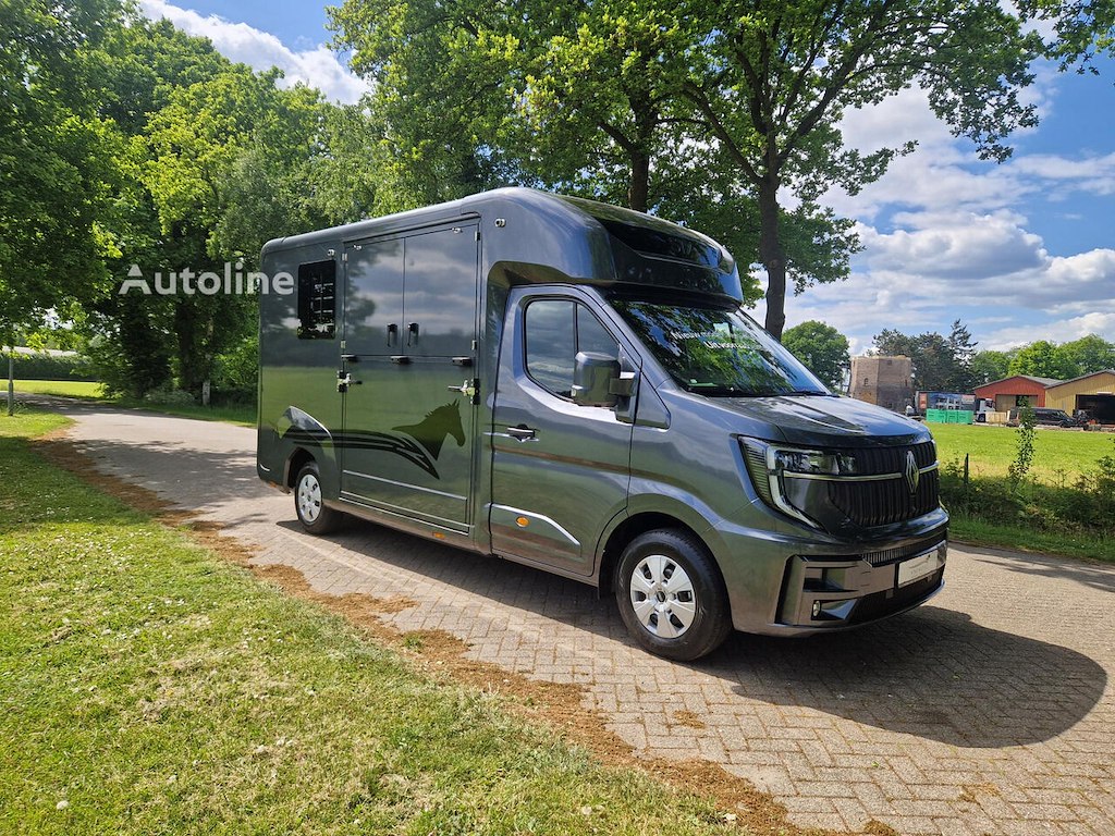 Novi Renault Master vozilo za prevoz konja