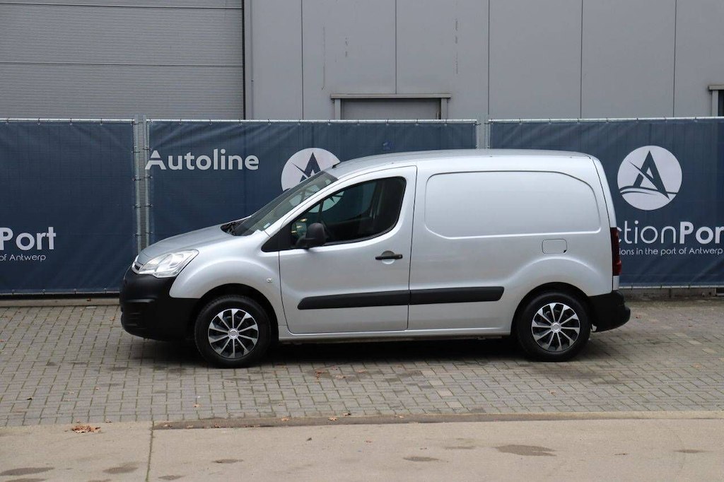 Prodaje se Citroen BERLINGO minibus furgon na aukciji