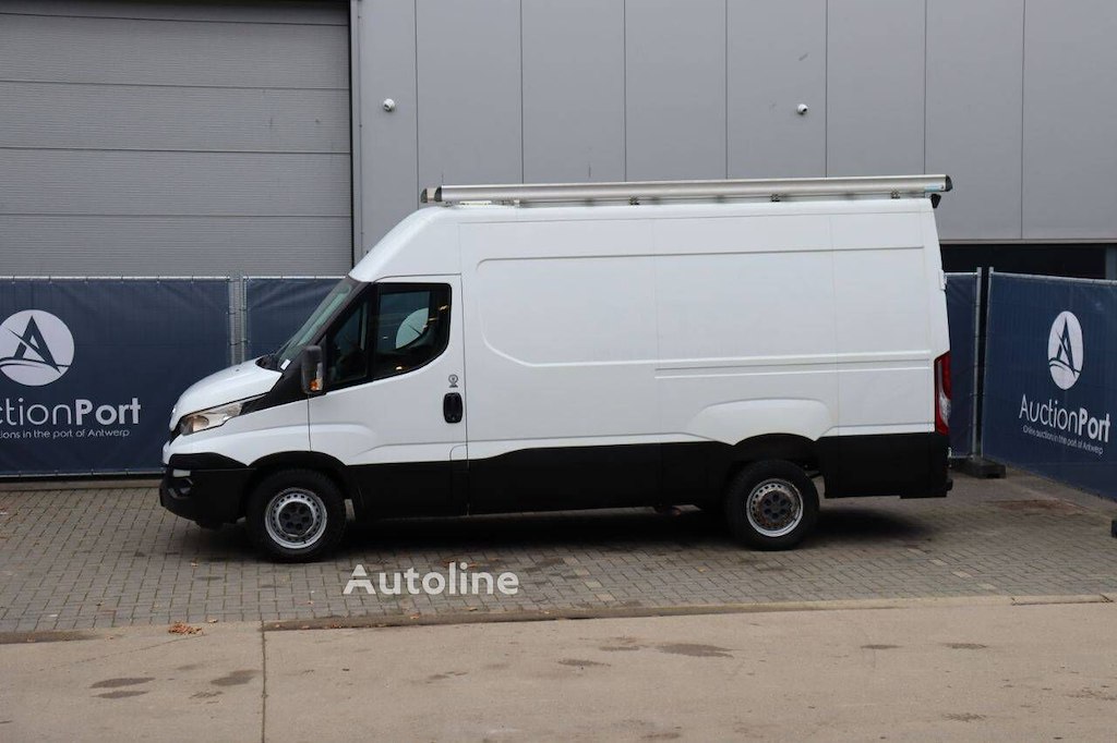 Prodaje se IVECO Daily 35S17 minibus furgon na aukciji