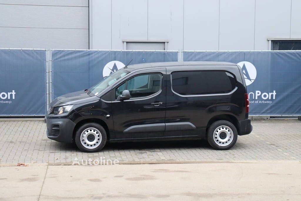 Prodaje se Peugeot Partner minibus furgon na aukciji