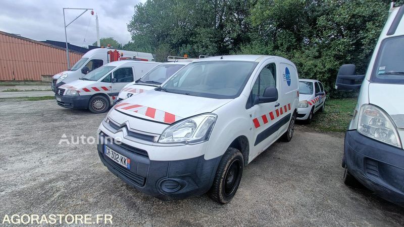 Prodaje se Citroen BERLINGO laki furgon na aukciji