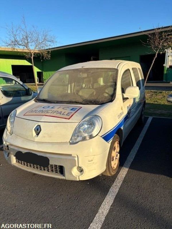 Prodaje se Renault KANGOO laki furgon na aukciji