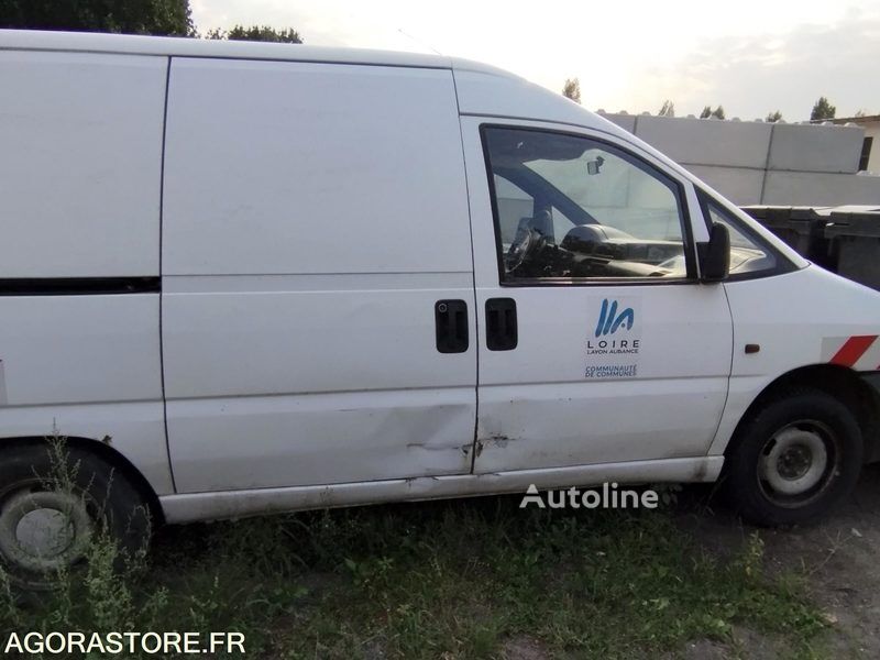 Prodaje se Citroen JUMPY laki furgon na aukciji