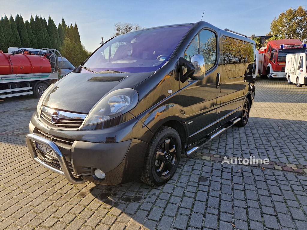Opel VIVARO TOUR kombi minibus