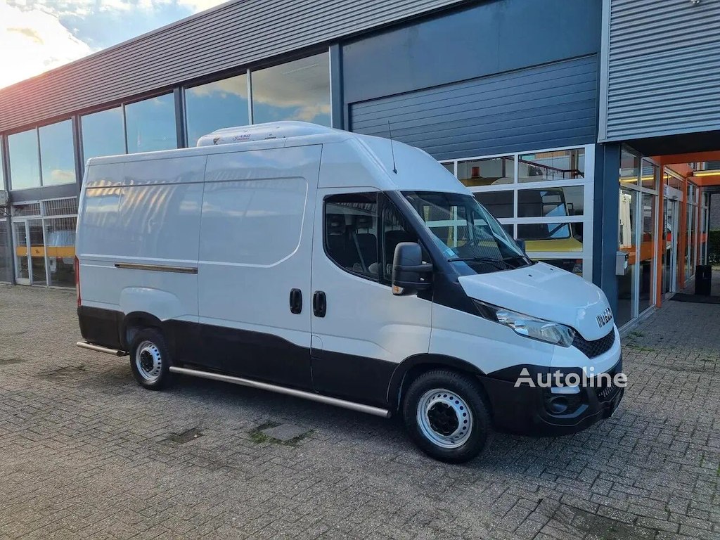 IVECO Daily 35S14 Kuhlwagen -20 Standby 230V/ CNG/ Erdgas izotermni minibus