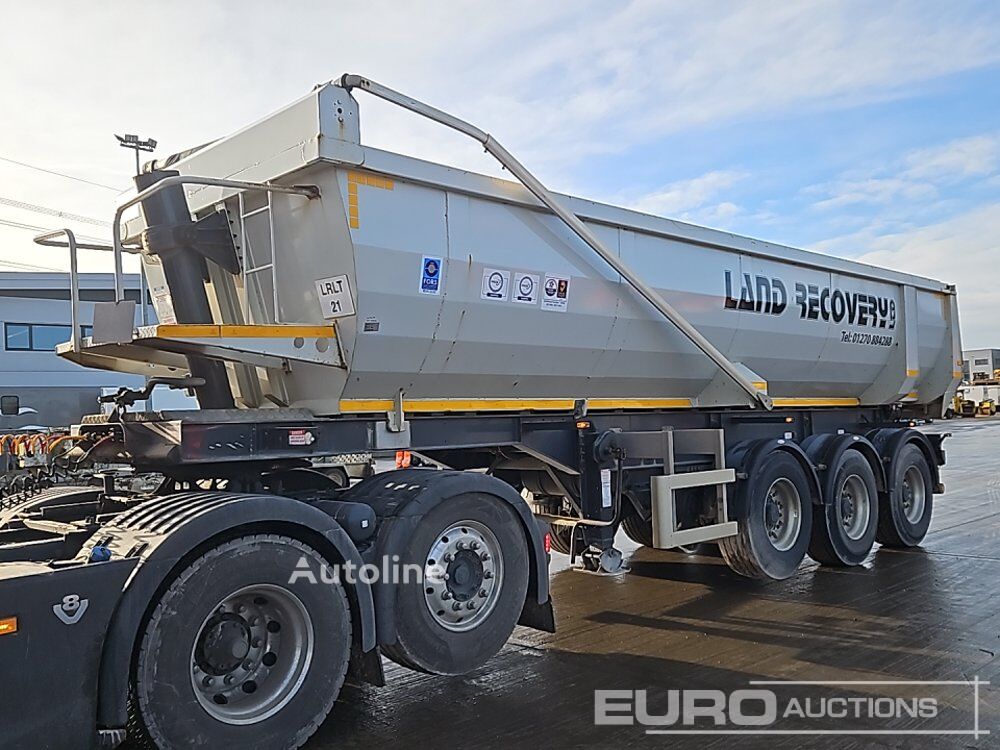 Prodaje se Dennison poluprikolicu kipera na aukciji