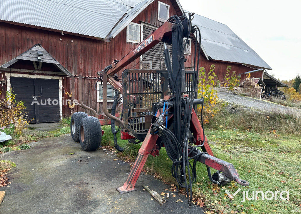 Prodaje se Patu 515 šumarsku prikolicu na aukciji